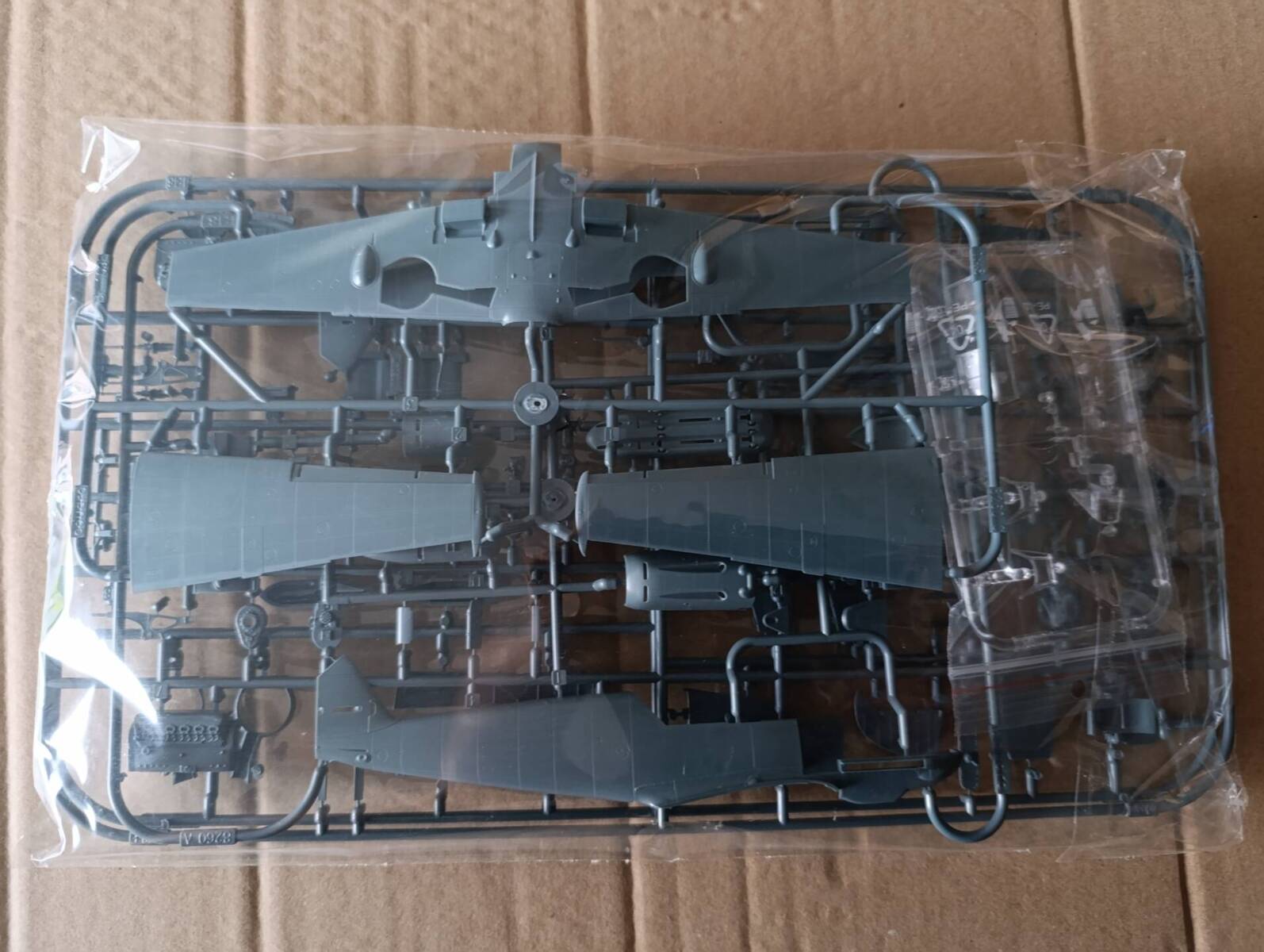 Bez krabičky Overtrees Bf 109E-4, 1/48, Eduard | modelbazar.cz